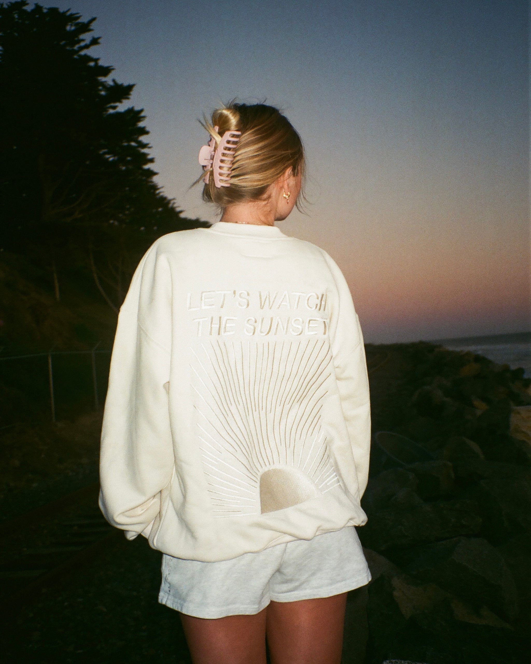 "Yin+Yang Limited Edition" Sunset Embroidered Beach Crew – Dandy Worldwide